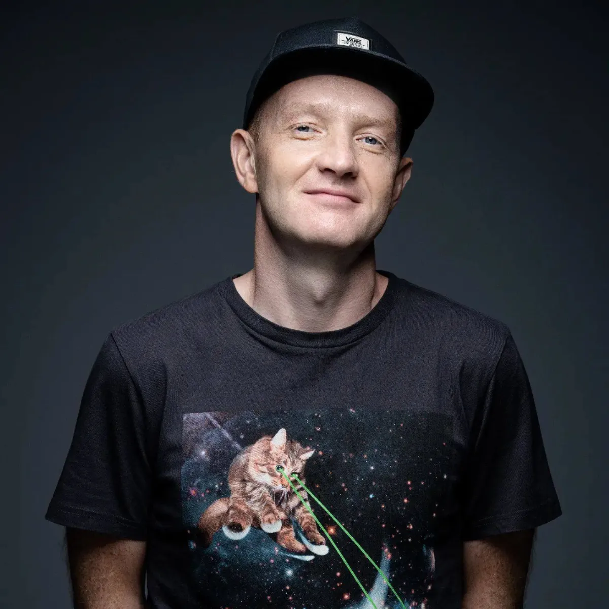 Madison Mars & NIGHT / MOVES - Kickback Track